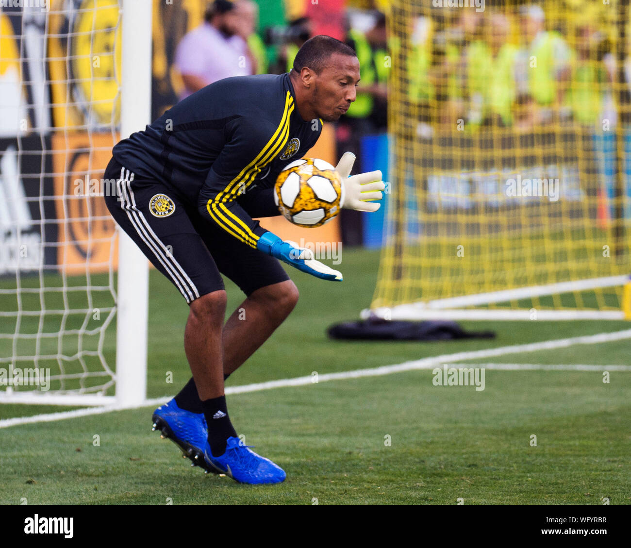 Soccer pass stadium hi-res stock photography and images - Alamy