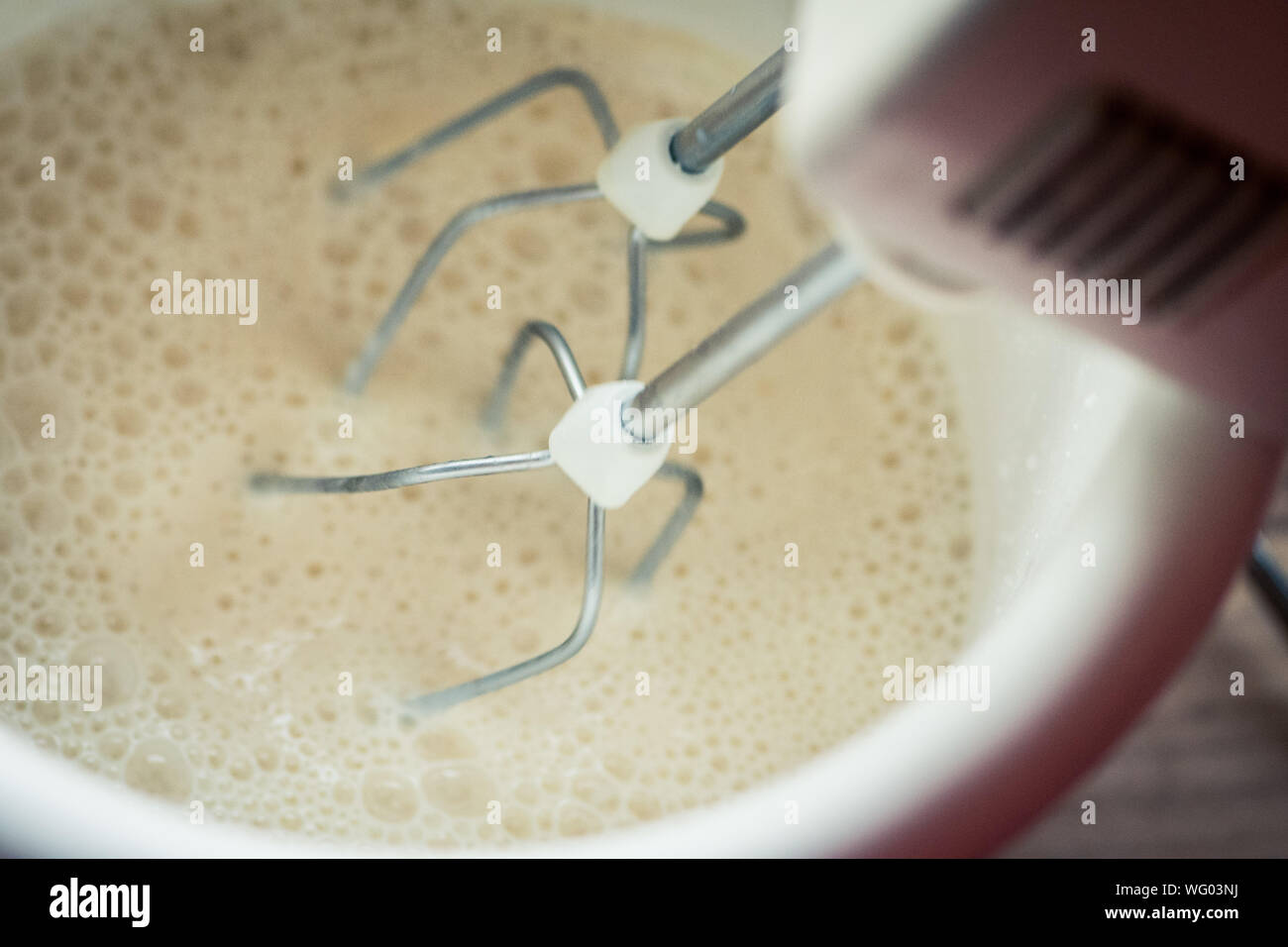 Mixing it up hi-res stock photography and images - Alamy