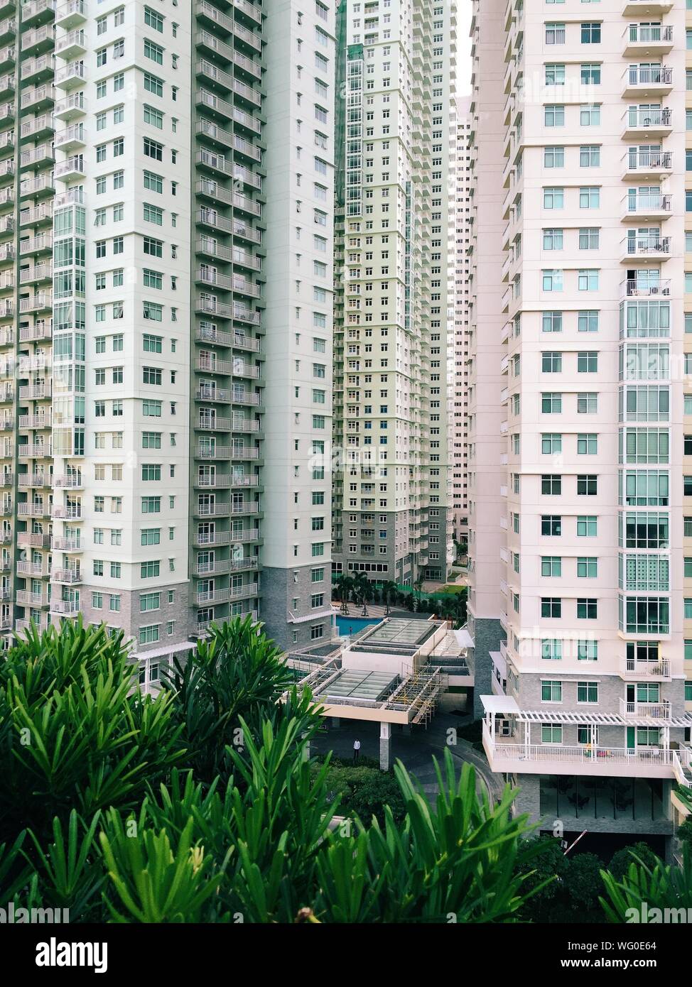 Modern city apartment and window hi-res stock photography and images ...