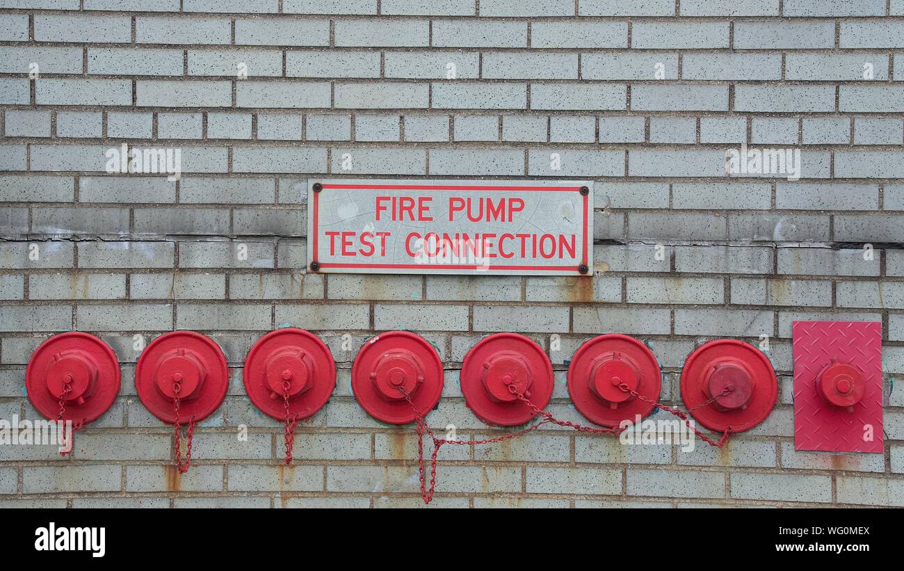 Pump test connection hi-res stock photography and images - Alamy