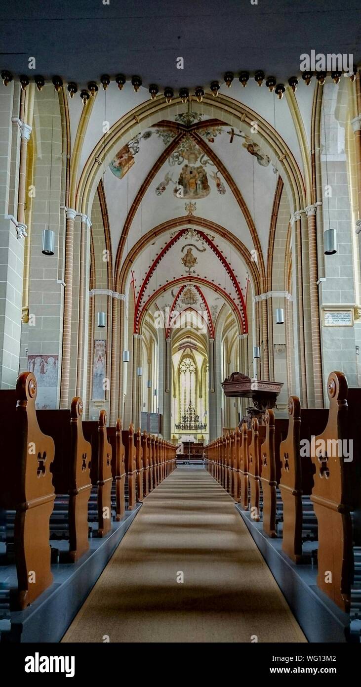 Historic cathedral hi-res stock photography and images - Alamy