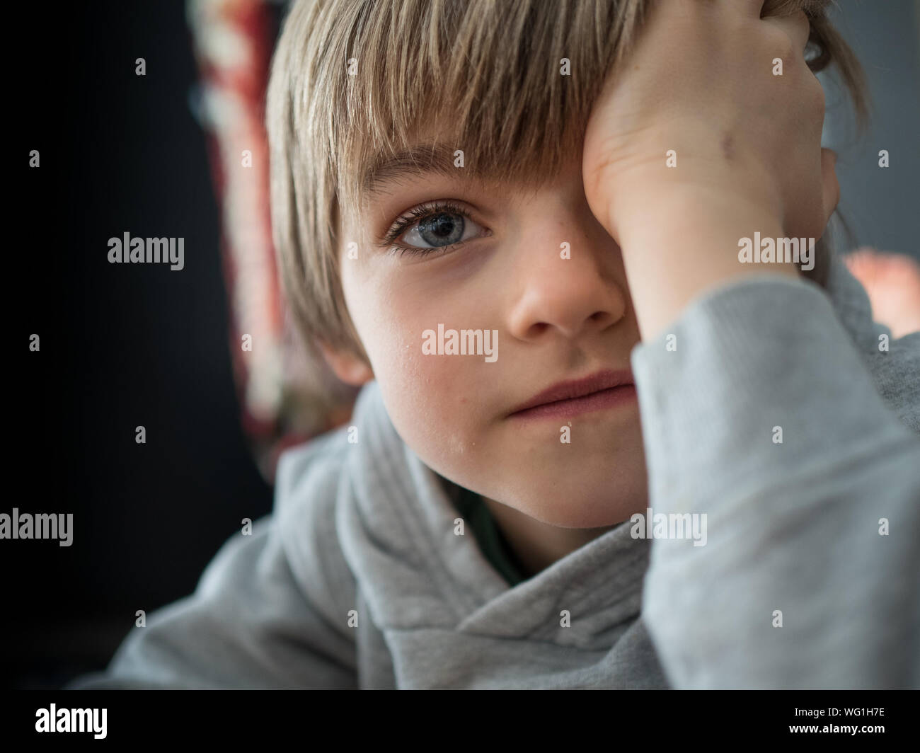 Bored boy hi-res stock photography and images - Alamy