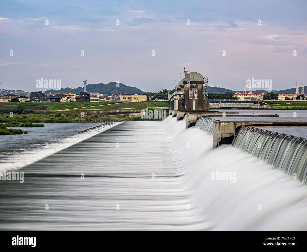 Tama building hi-res stock photography and images - Alamy