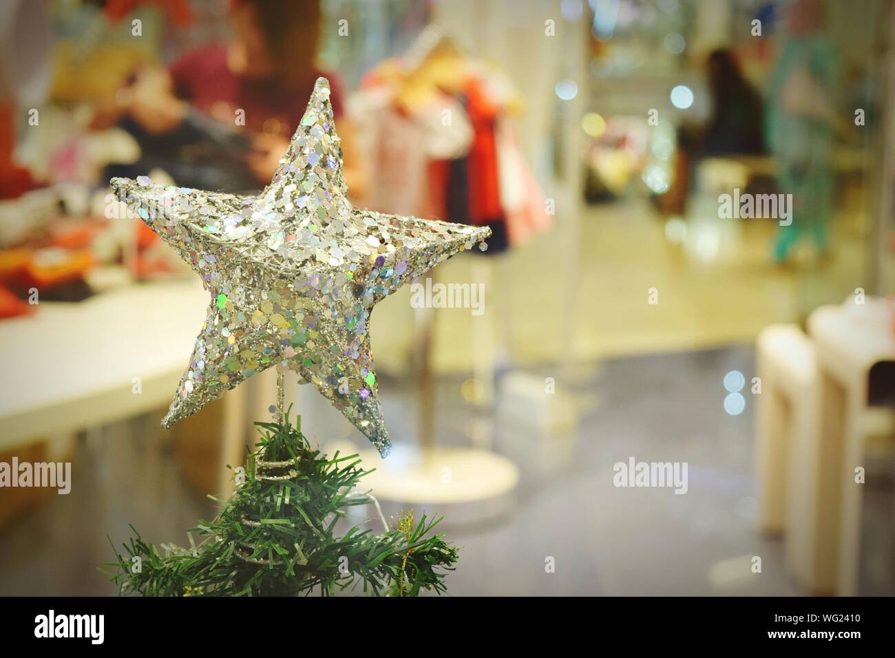 Topper tree hi-res stock photography and images - Alamy