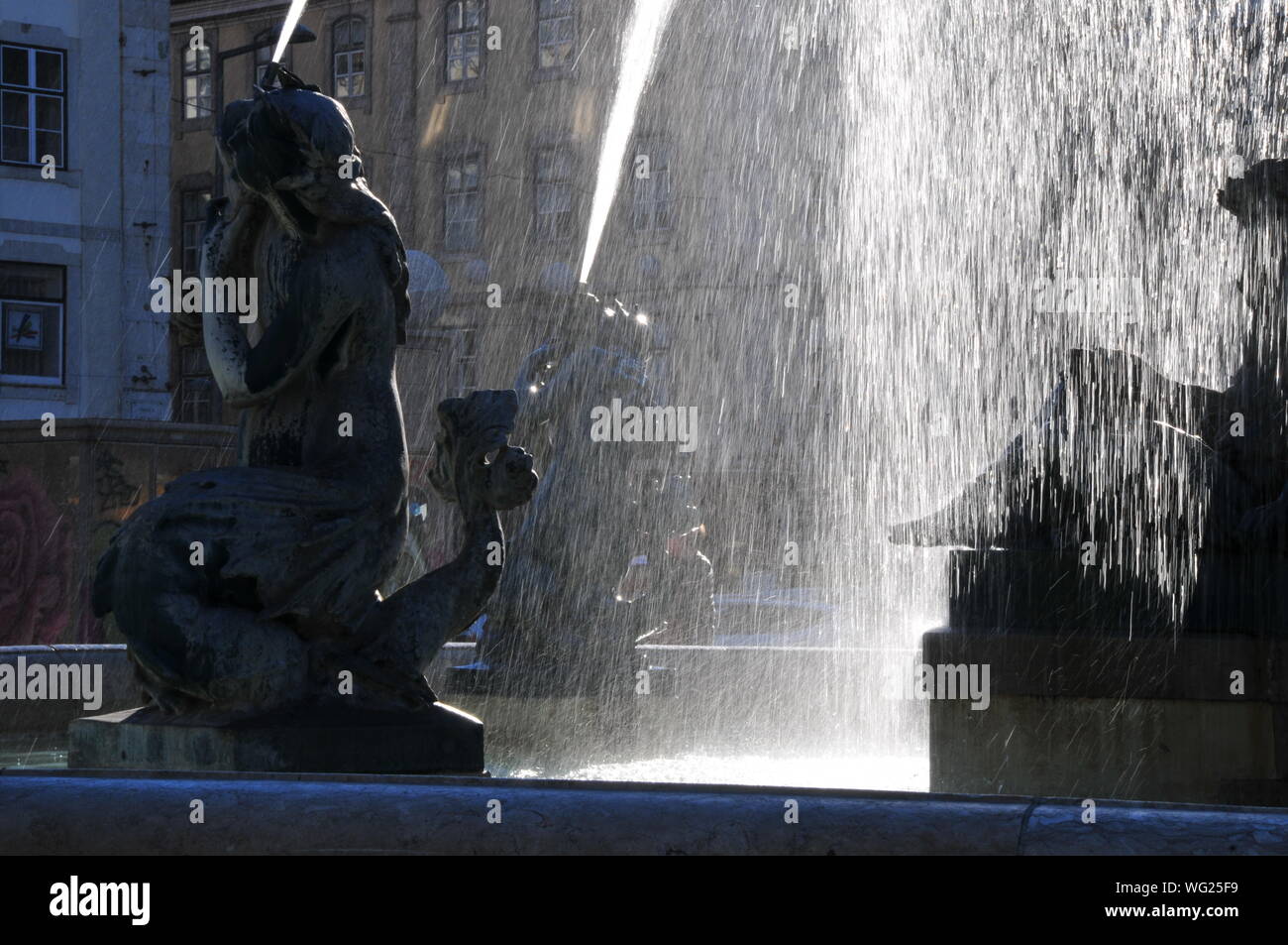 Statues Fountain Water Spray High Resolution Stock Photography and ...
