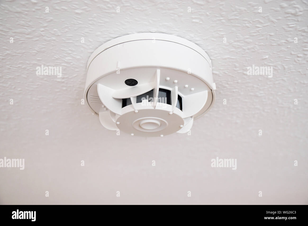 Smoke detector ceiling High Resolution Stock Photography and Images - Alamy