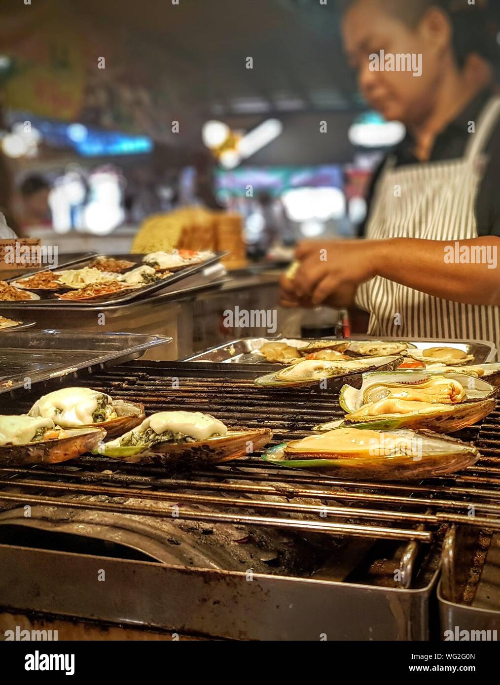 Street for selling seafood hi-res stock photography and images - Alamy