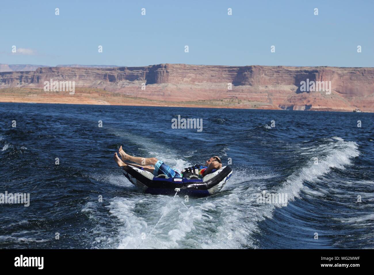 Fun on life raft hi-res stock photography and images - Alamy