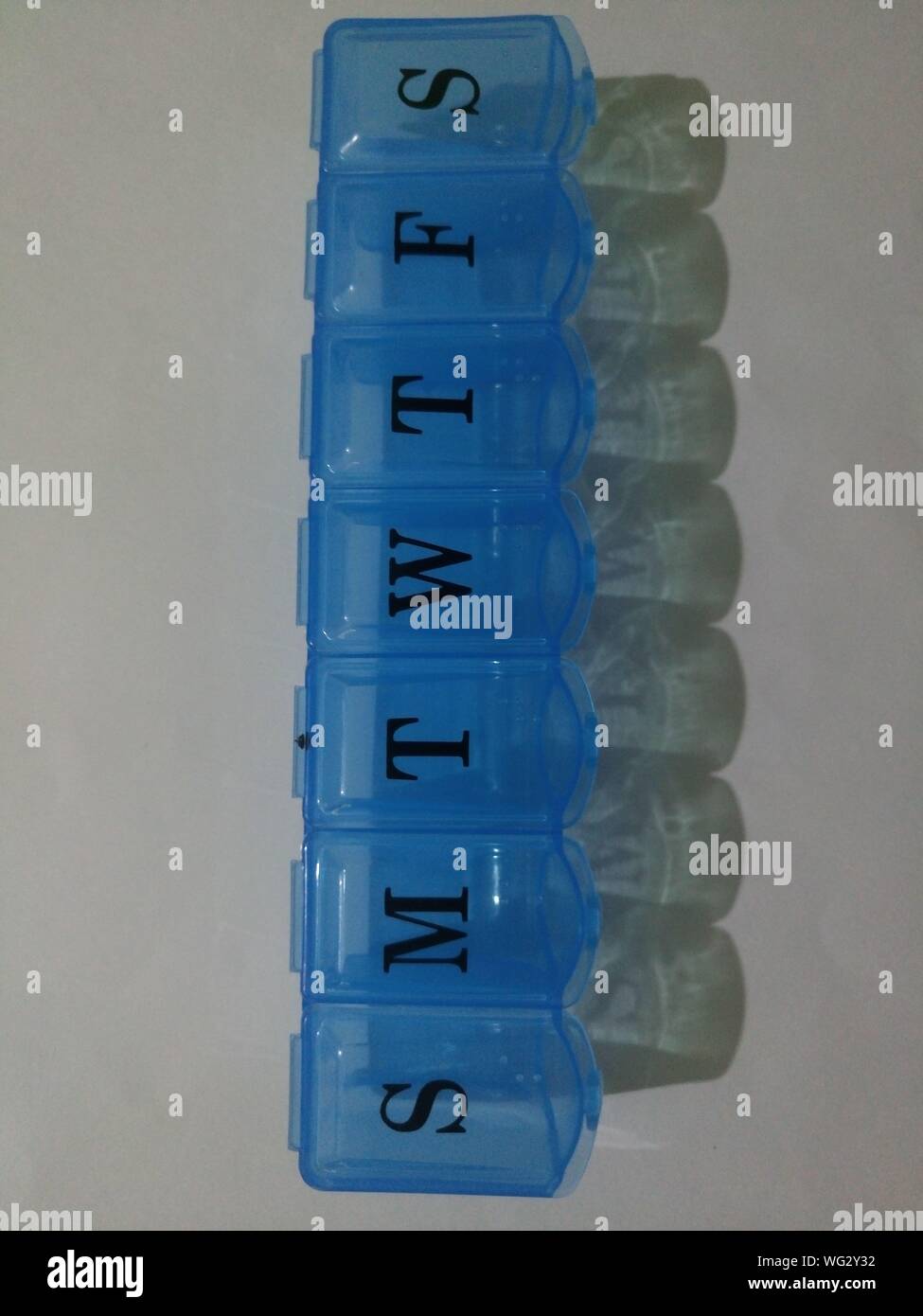 Plastic crate table hi-res stock photography and images - Alamy