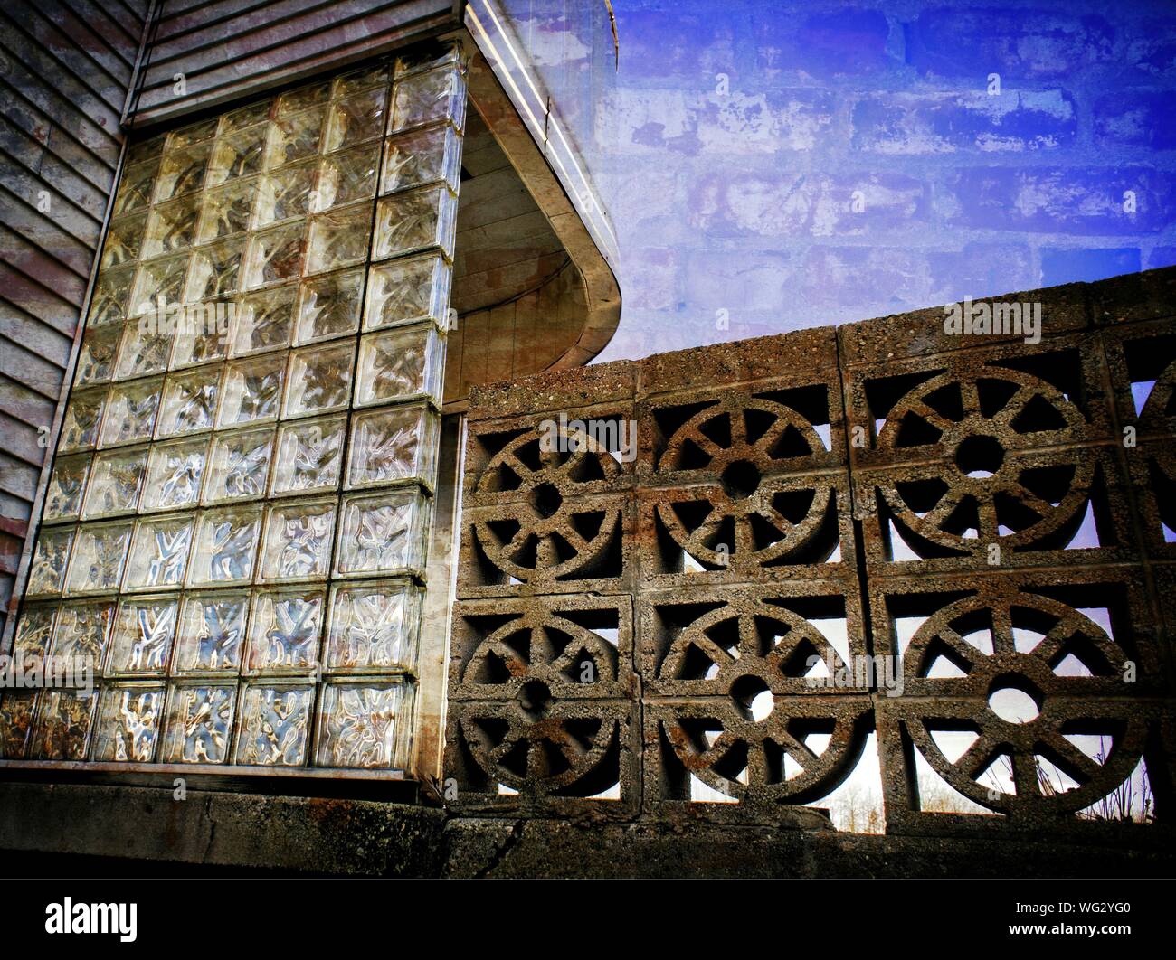 Double Brick Building High Resolution Stock Photography and Images - Alamy