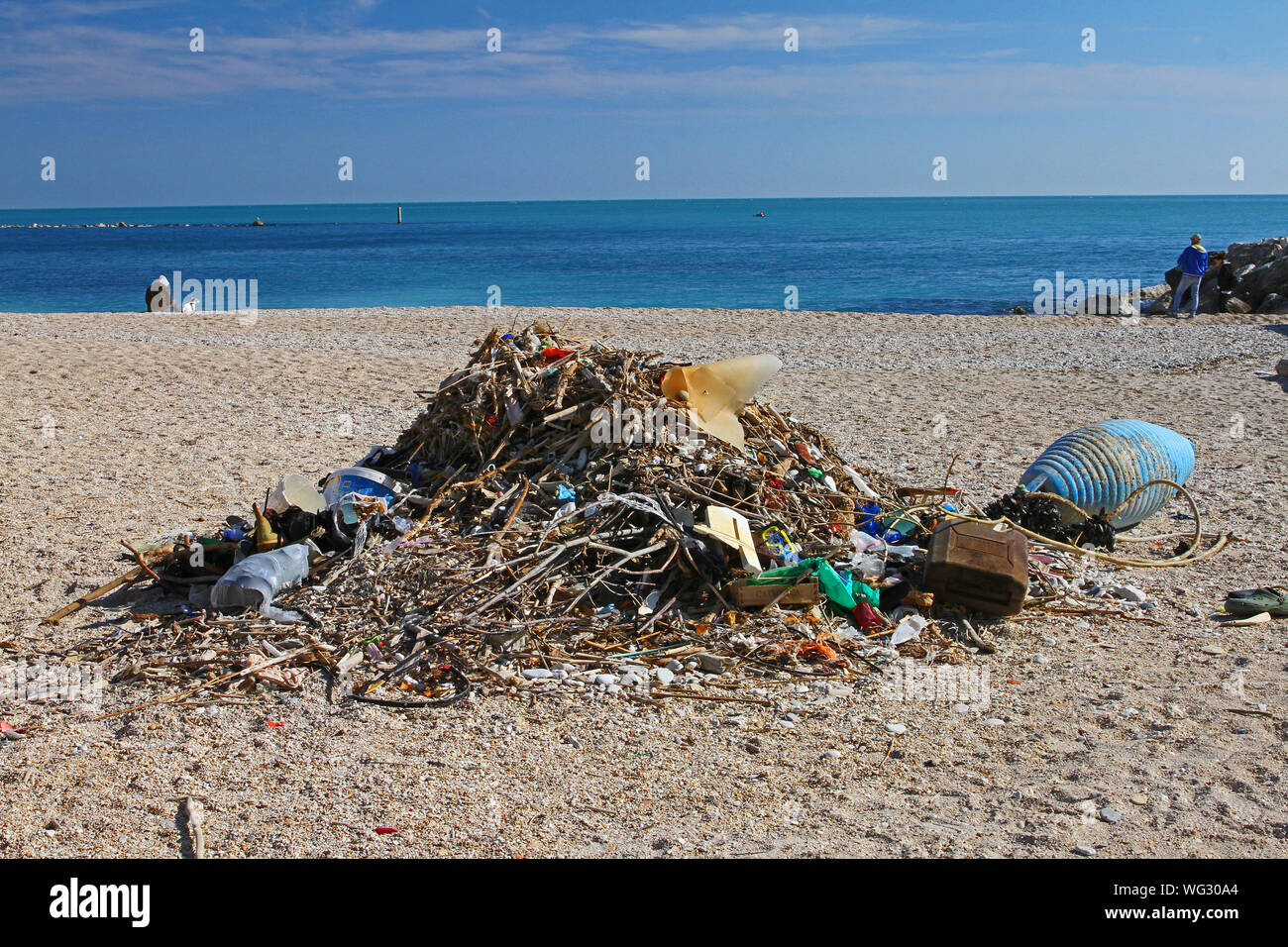 Mediterranean sea trash hi-res stock photography and images - Alamy