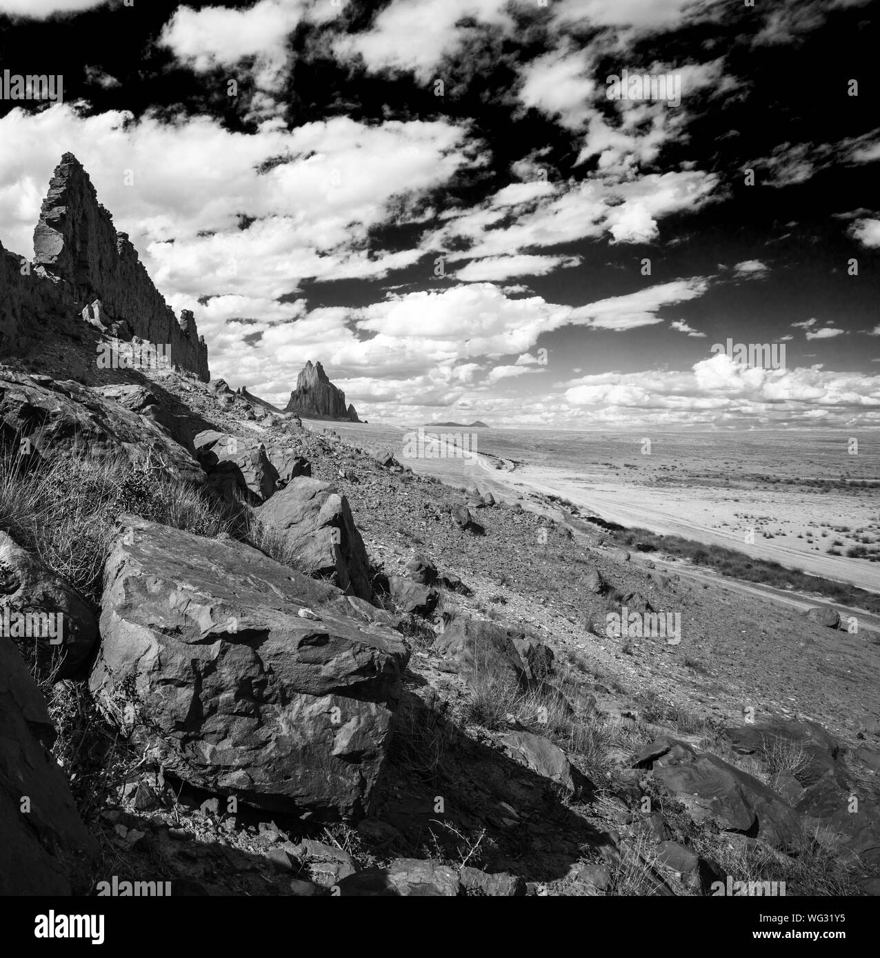 Shiprock rock formation hi-res stock photography and images - Alamy