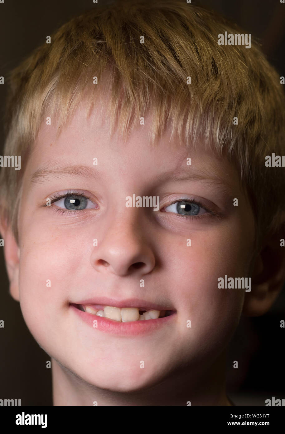 Very happy boy hi-res stock photography and images - Alamy