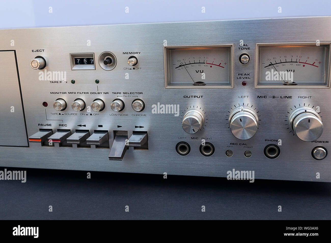 Stereo controls hi-res stock photography and images - Alamy