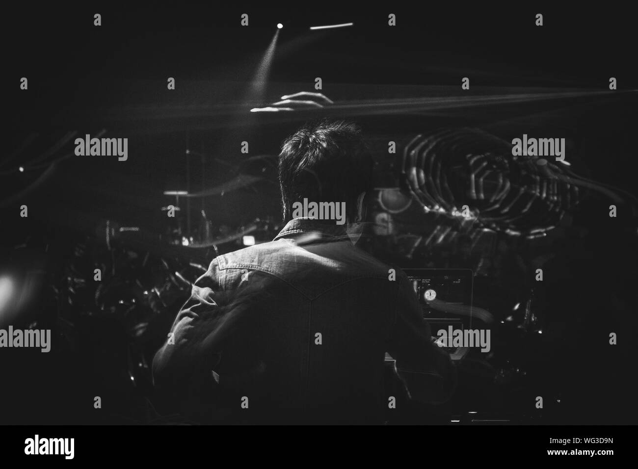 Club dj rear view hi-res stock photography and images - Alamy