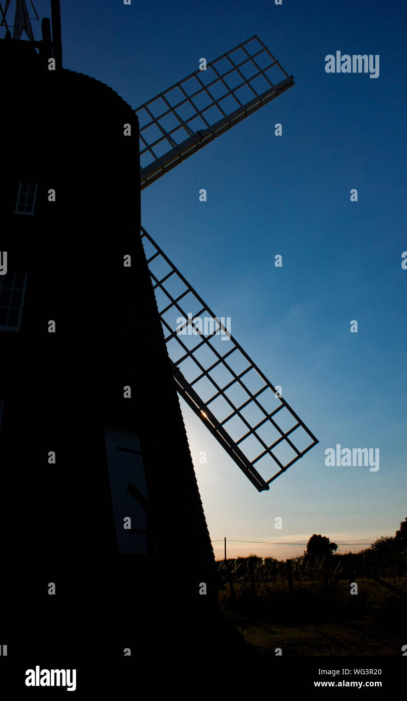 Windmill outline hi-res stock photography and images - Alamy