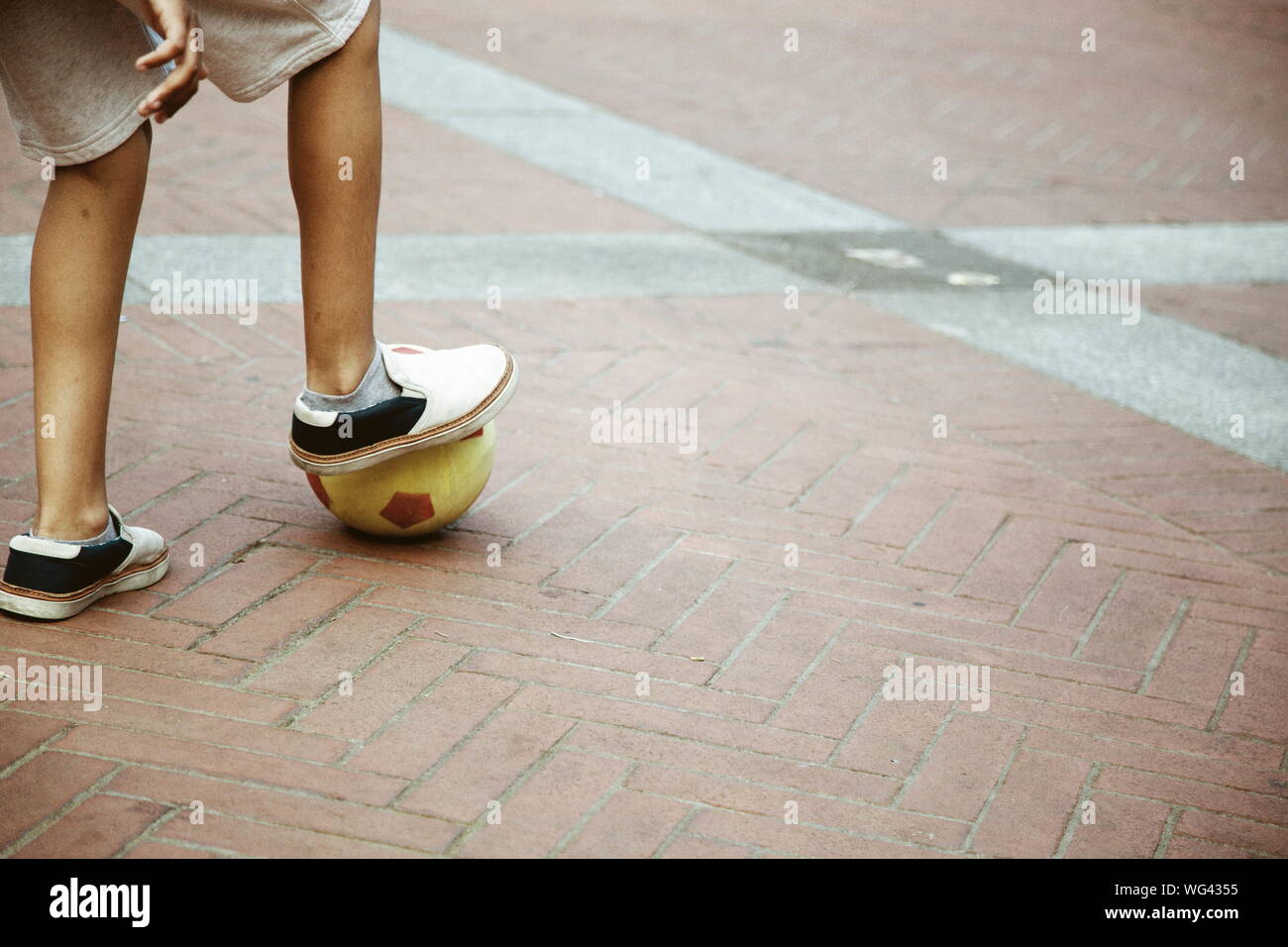 Under foot hi-res stock photography and images - Alamy