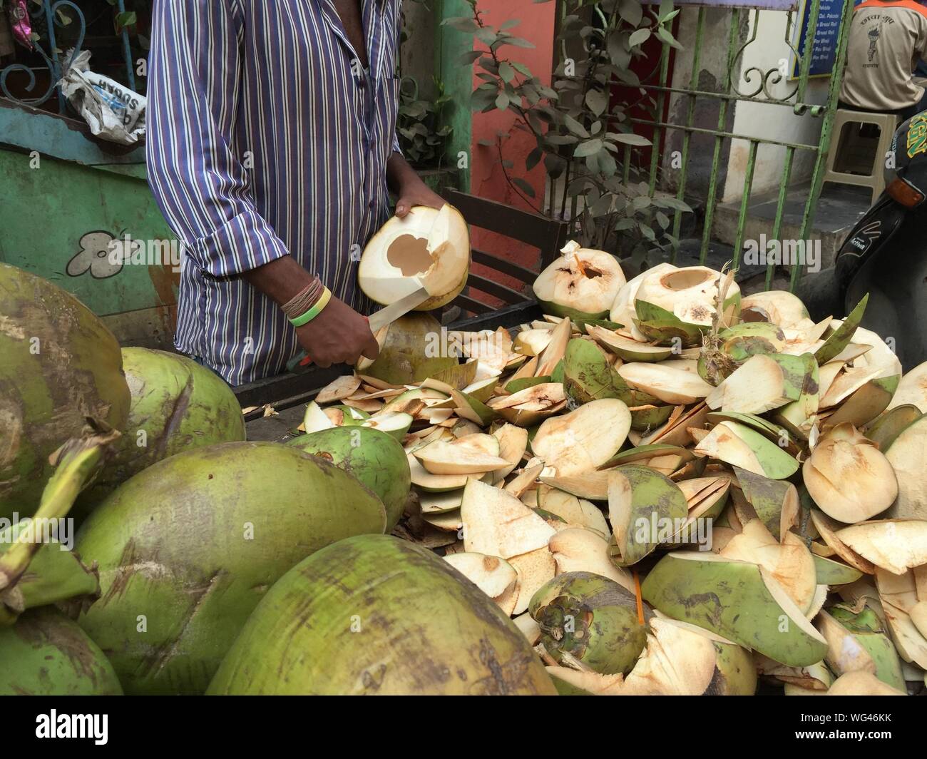 Coconut display hi-res stock photography and images - Alamy