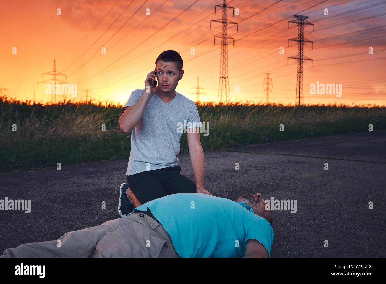 Helping people on the phone hi-res stock photography and images - Alamy