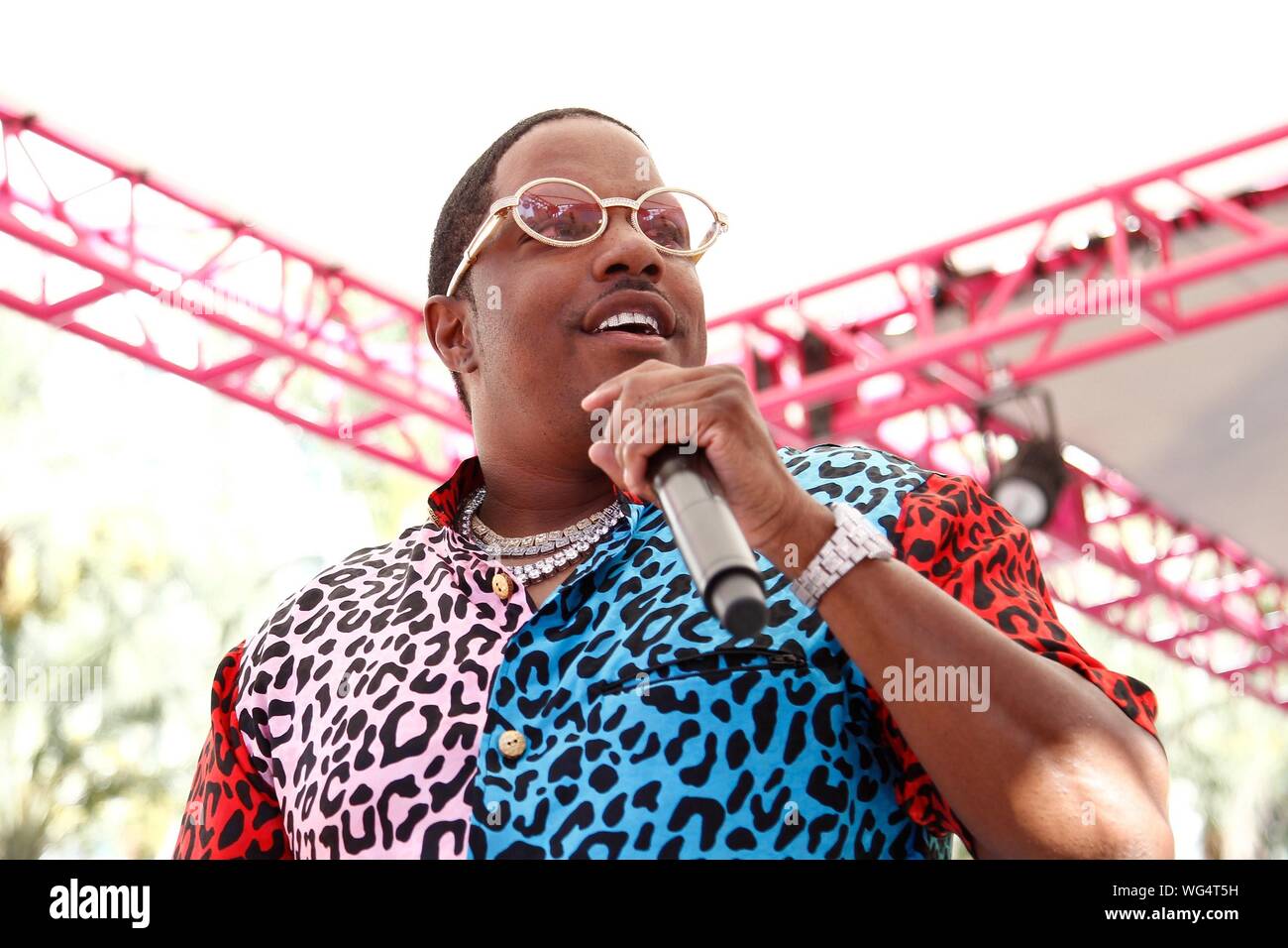 Go pool dayclub in hi-res stock photography and images - Alamy