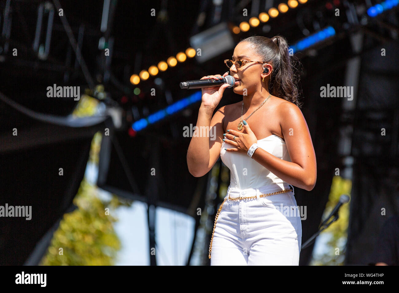 Grace carter live in concert hi-res stock photography and images - Alamy
