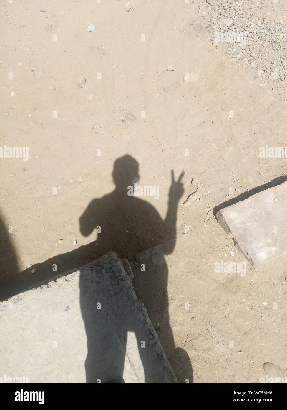 Man peace sign hi-res stock photography and images - Alamy