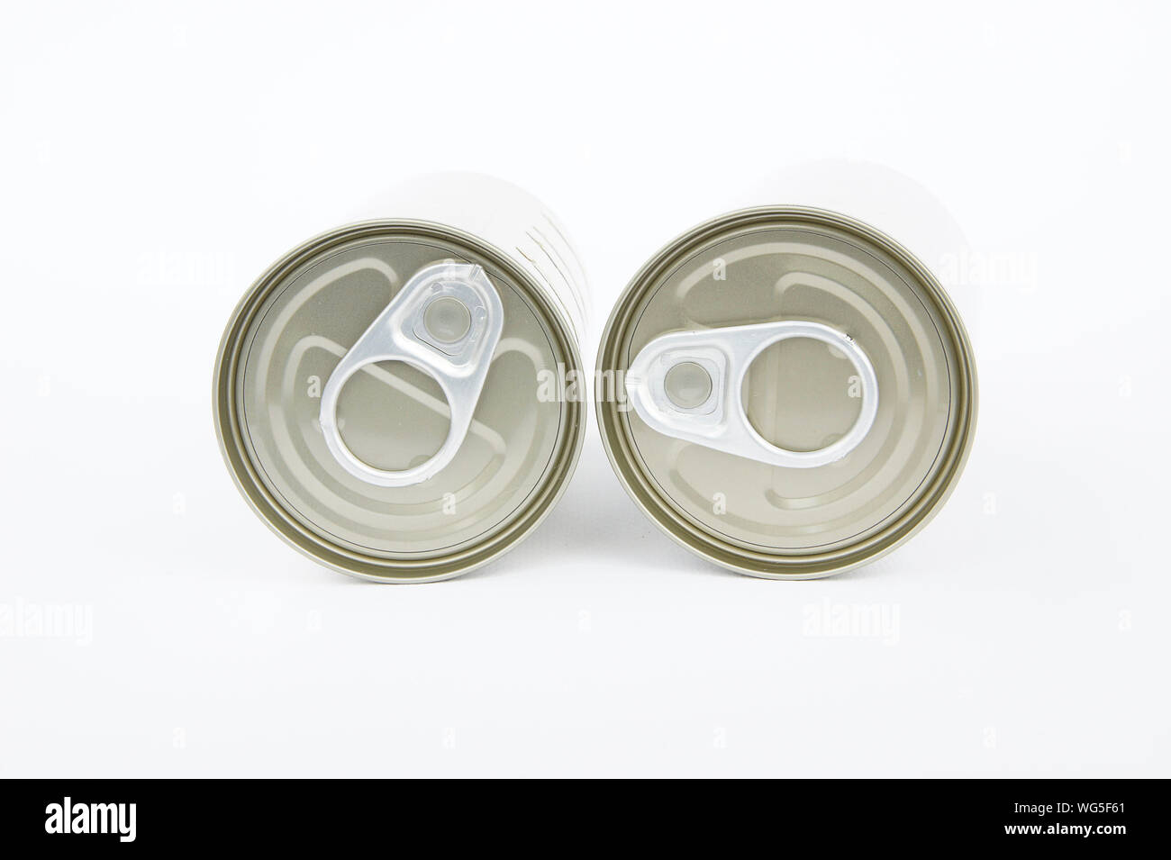 Close up cans hi-res stock photography and images - Alamy