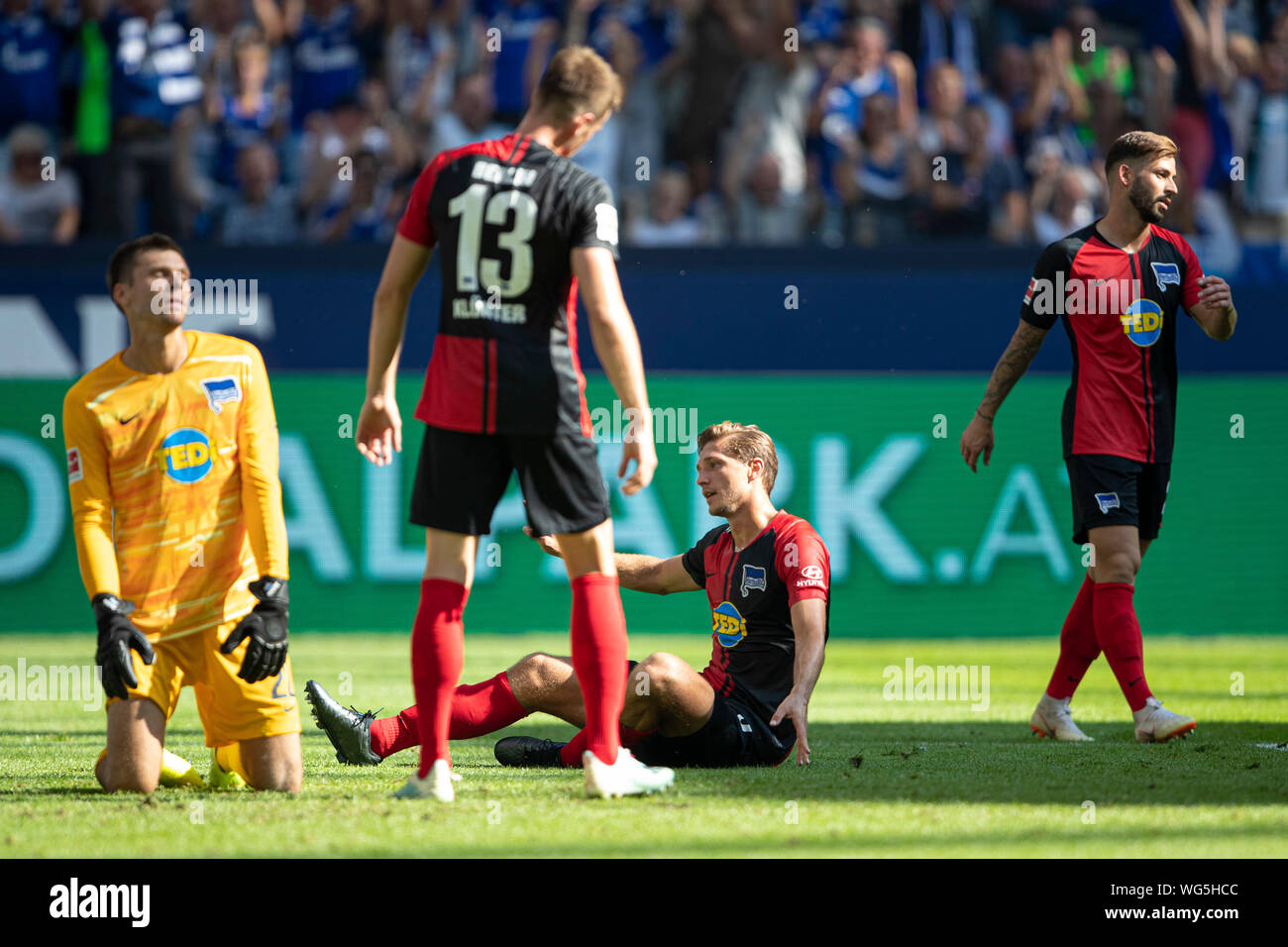 Stark facial expression hi-res stock photography and images - Alamy