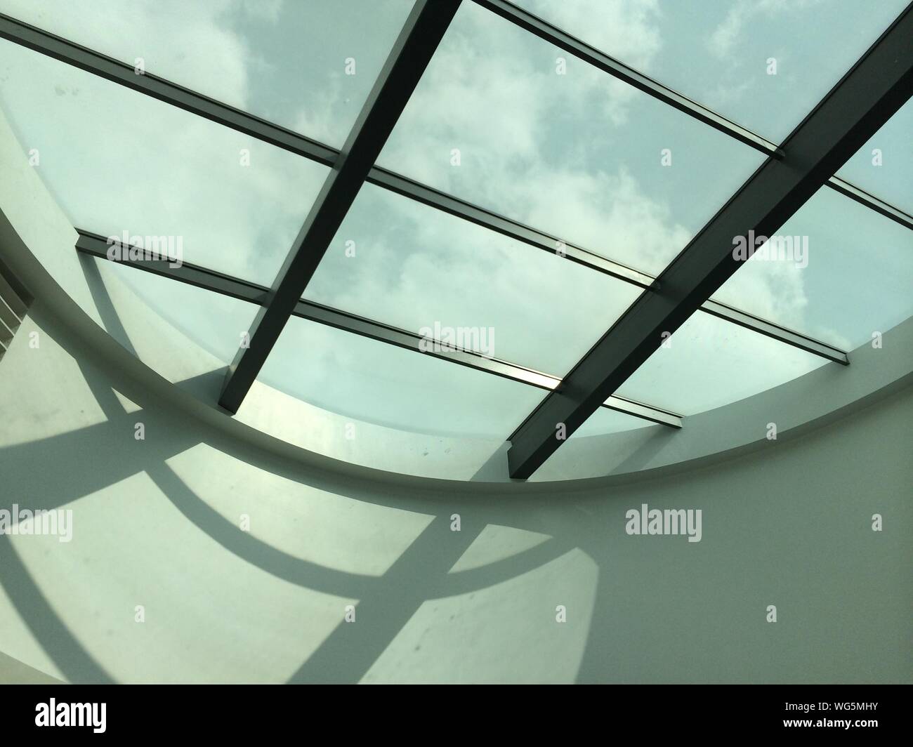 Big skylight hi-res stock photography and images - Alamy