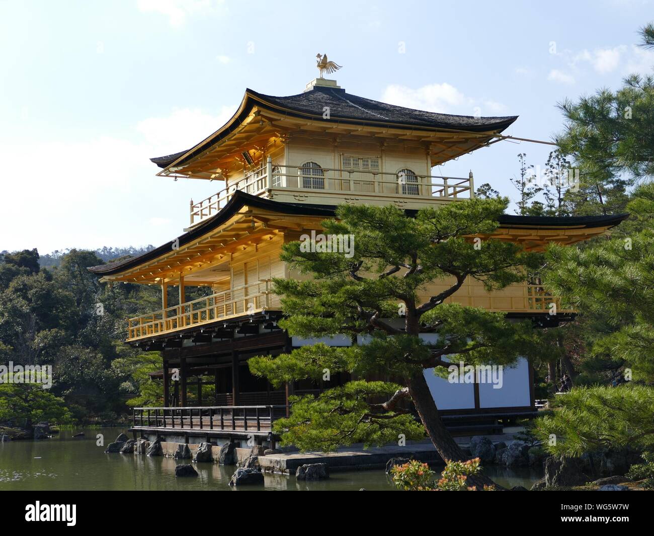 Golden pavilion kyoto terrace hi-res stock photography and images - Alamy