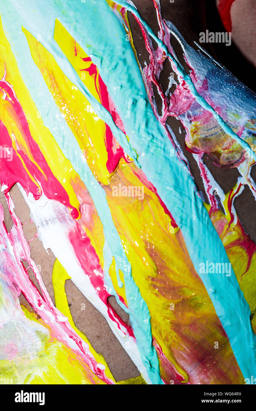 Body painted model hi-res stock photography and images - Alamy