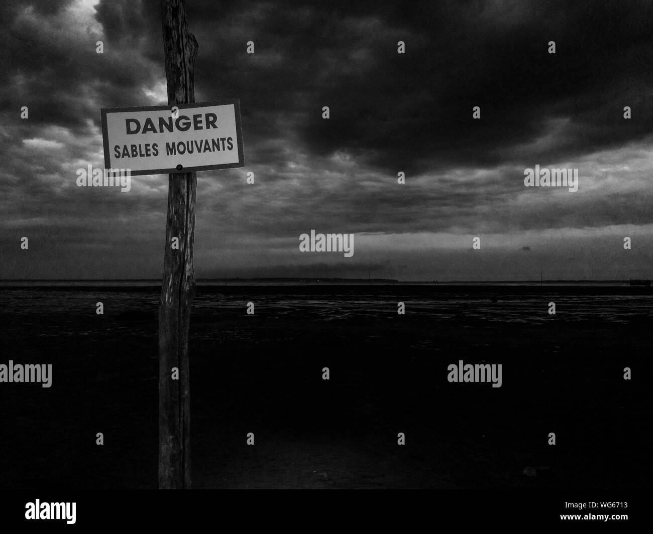 Danger sign beach hi-res stock photography and images - Alamy