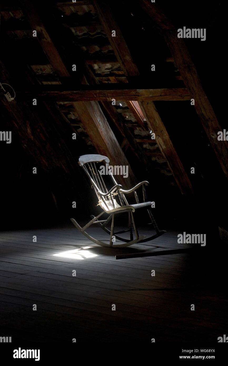 Rocking wall hi-res stock photography and images - Alamy