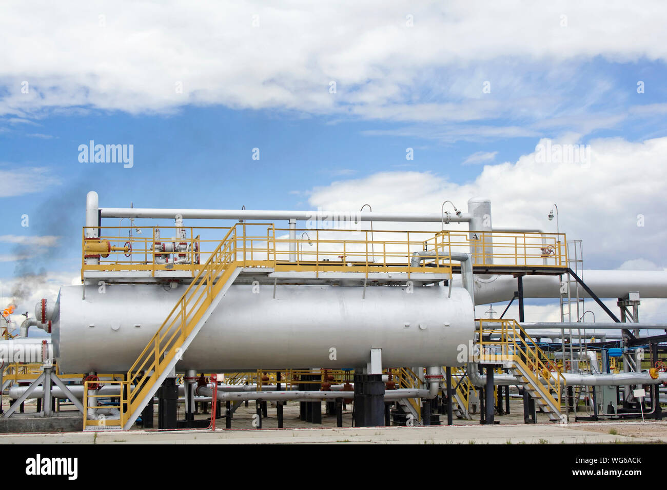 Oil and gas refinery plant. Industrial scene of oil field. Gas station ...