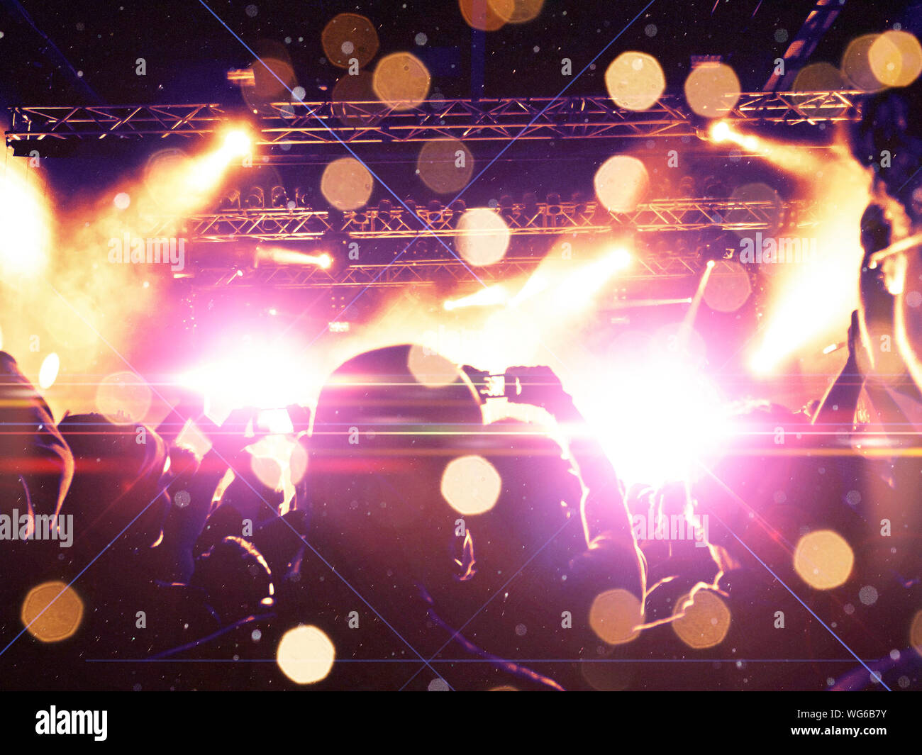 Concert hall crowded with clapping people Stock Photo - Alamy