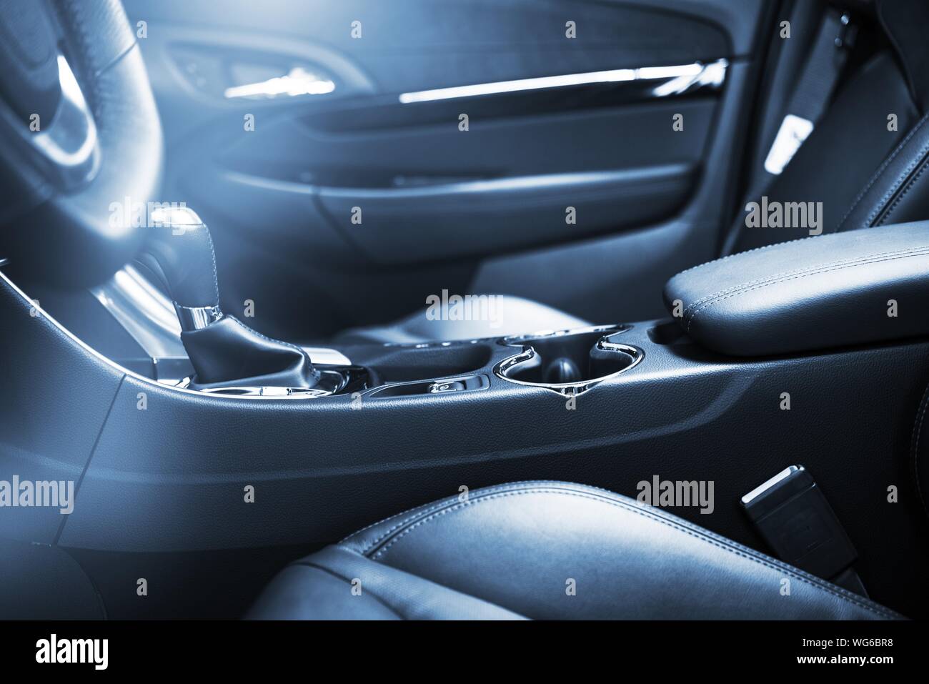 Interior empty hi-res stock photography and images - Alamy