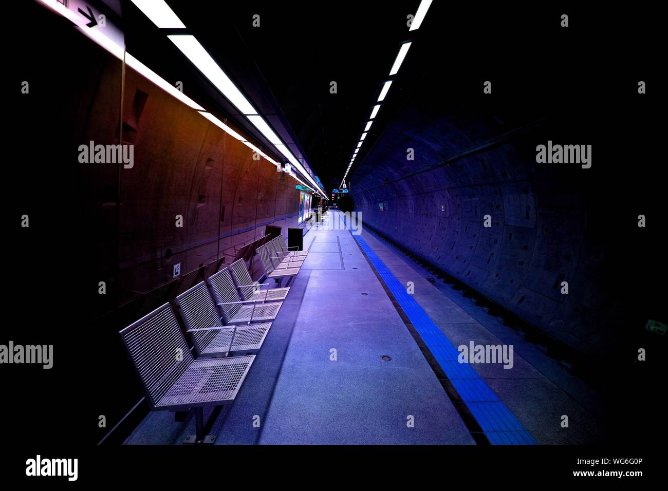 Railroad chairs hi-res stock photography and images - Alamy