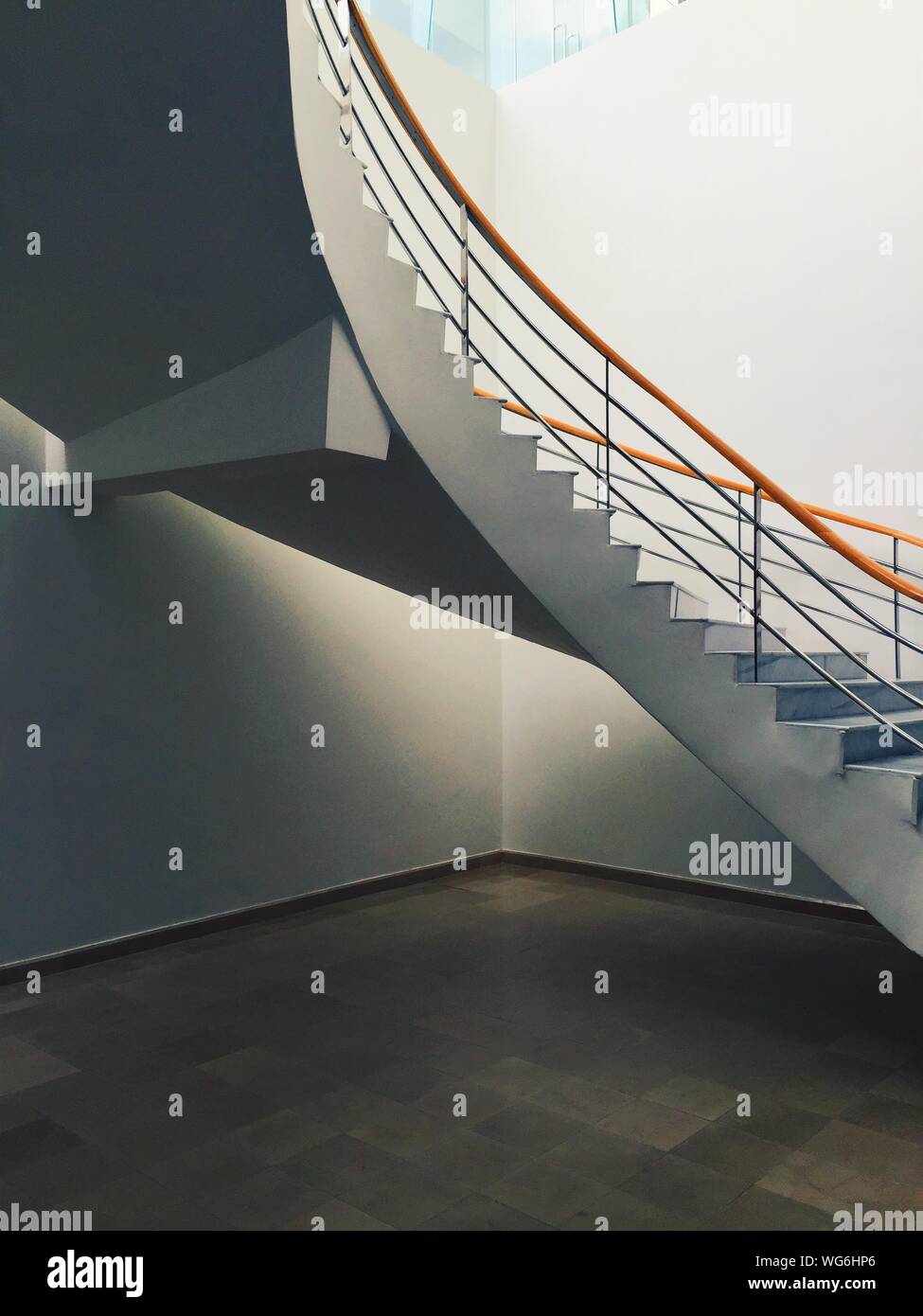 Staircase against building wall hi-res stock photography and images - Alamy