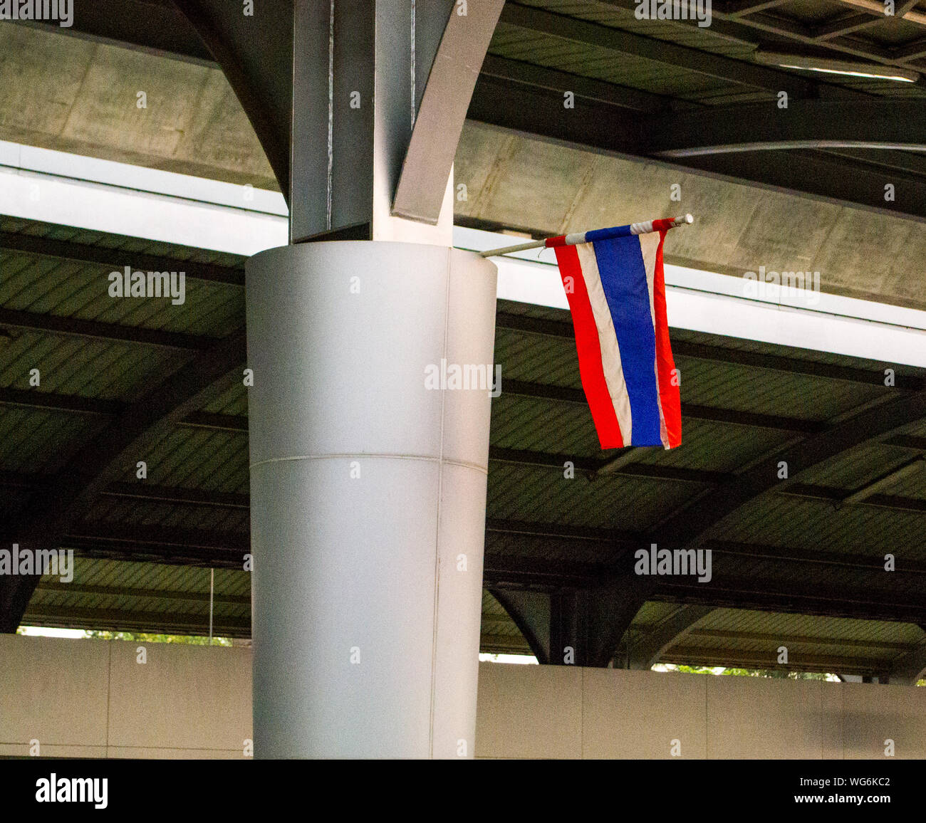 Flag column hi-res stock photography and images - Alamy