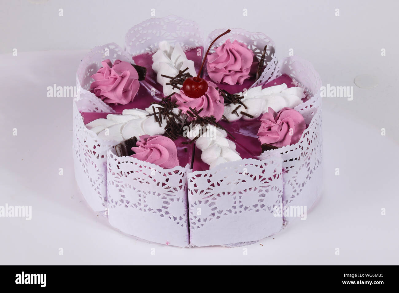 Tasty Cake with cream flowers Stock Photo - Alamy