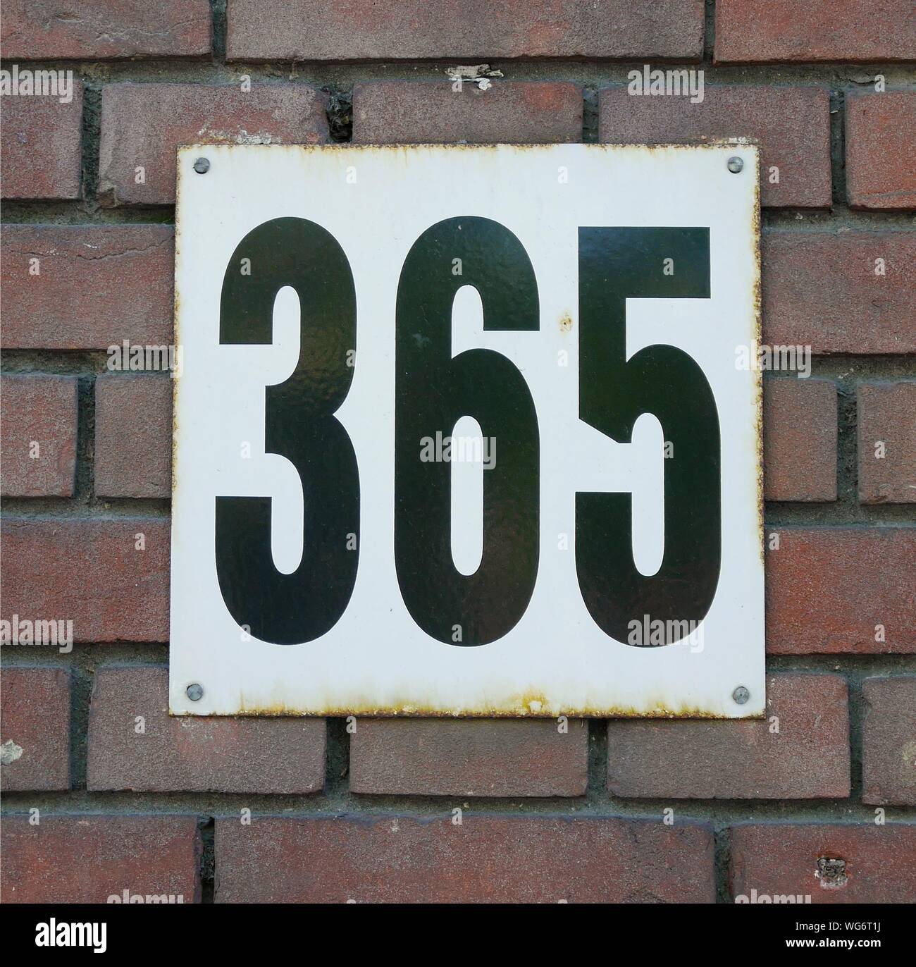 Number board hi-res stock photography and images - Alamy