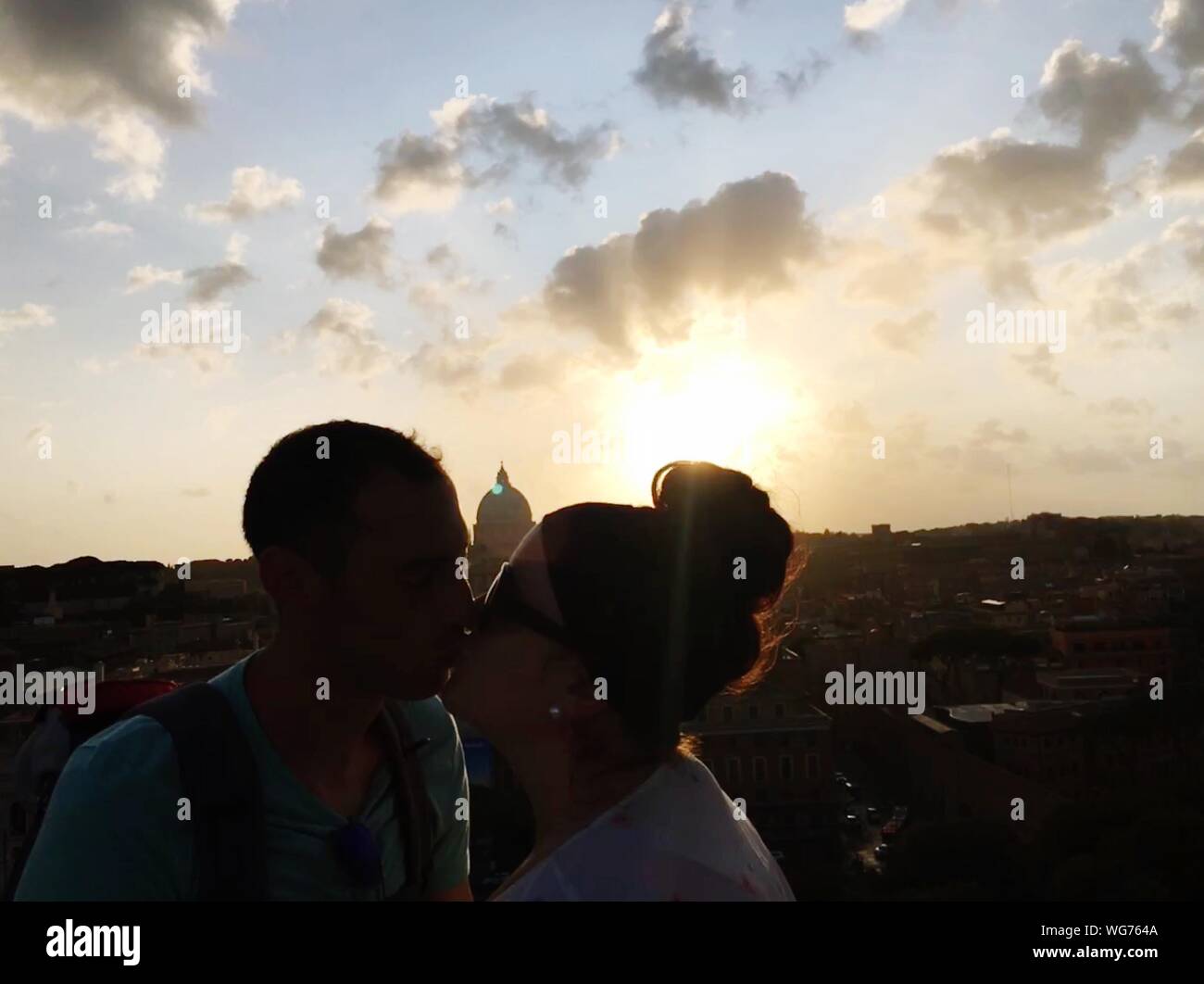 Couple sun kissing hi-res stock photography and images - Alamy