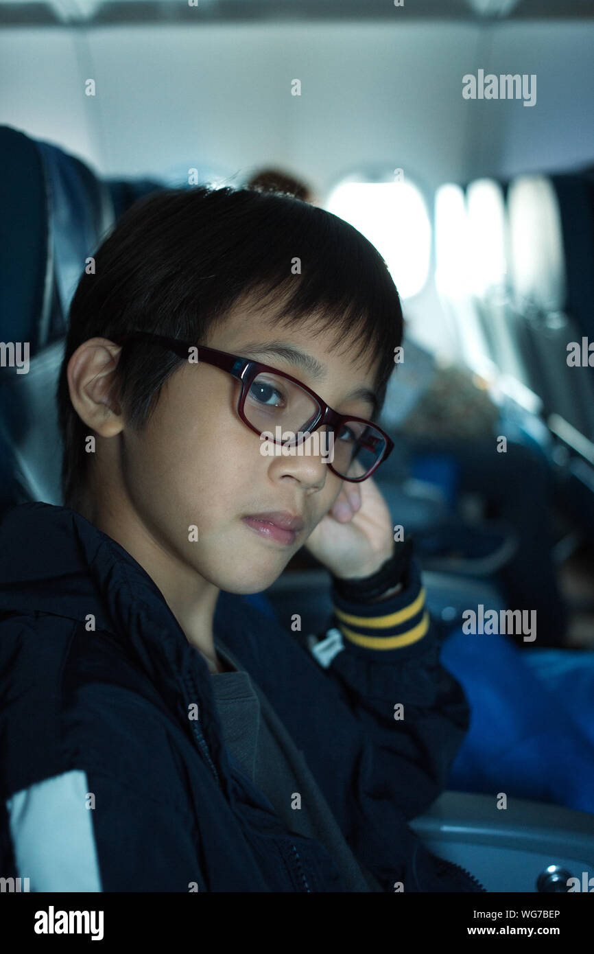 Thoughtful air hi-res stock photography and images - Alamy