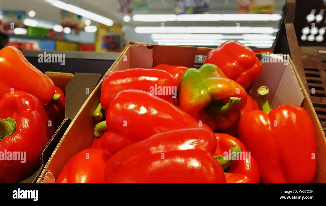 Supermarket food boxes hi-res stock photography and images - Alamy