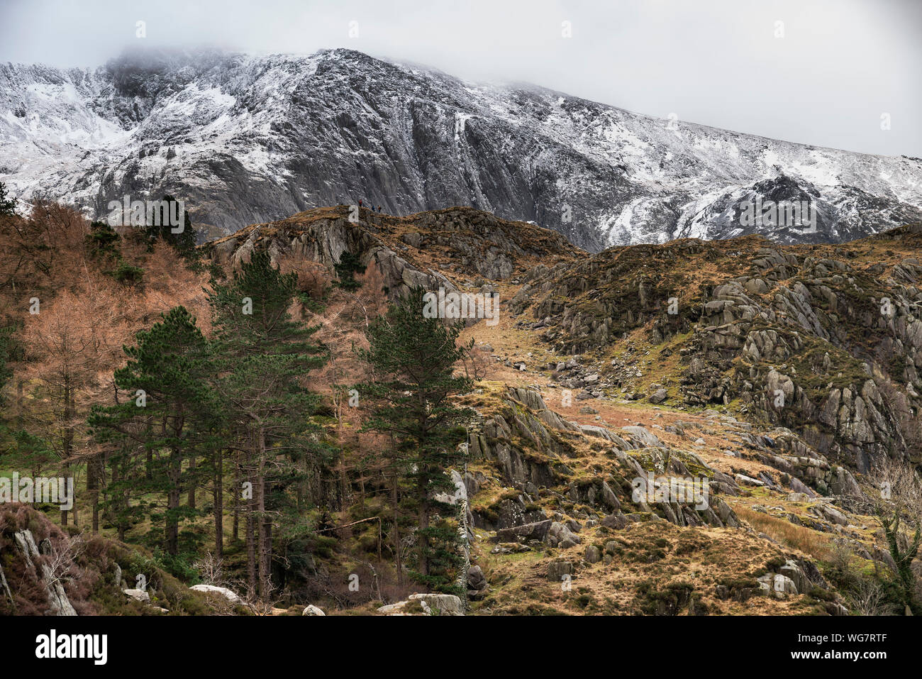 Stunning dramatic landscape images of Ogwen Valley in Snowdonia during ...