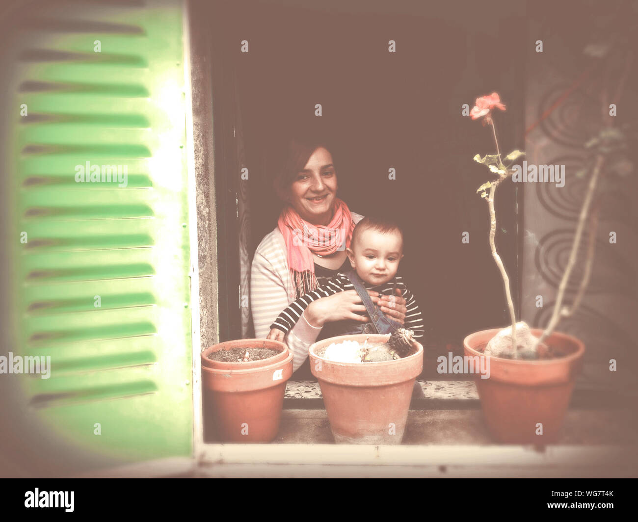 Two unknown young women hi-res stock photography and images - Alamy