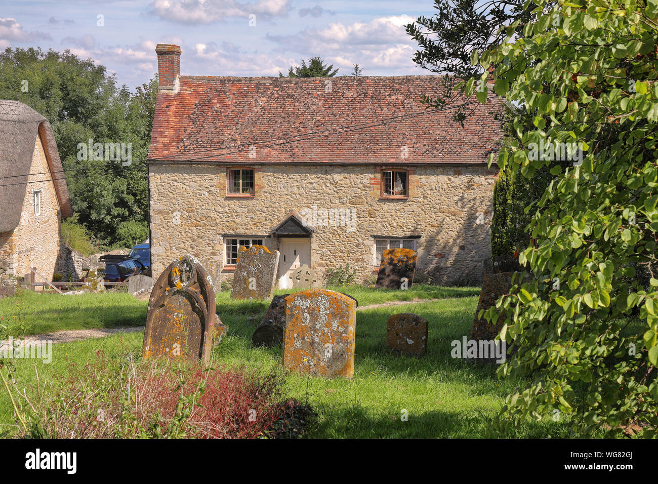 English village cottage church hi-res stock photography and images - Alamy