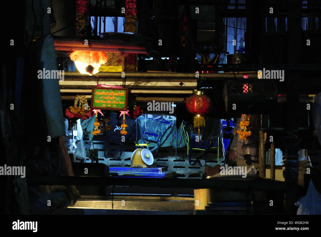 Stall night hi-res stock photography and images - Alamy