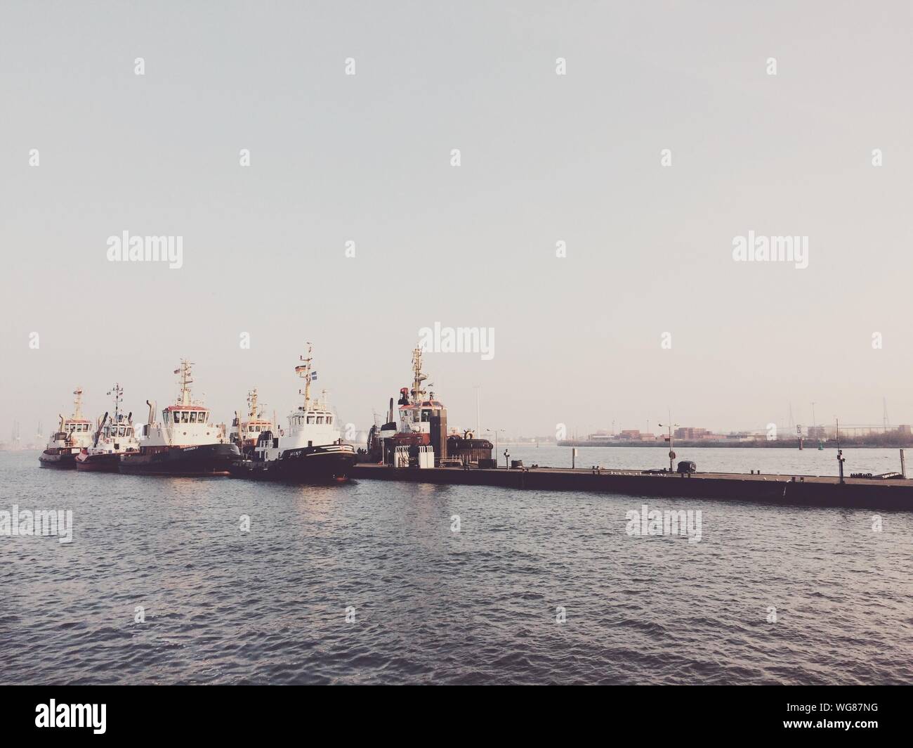 Harbor Tugboats High Resolution Stock Photography and Images - Alamy