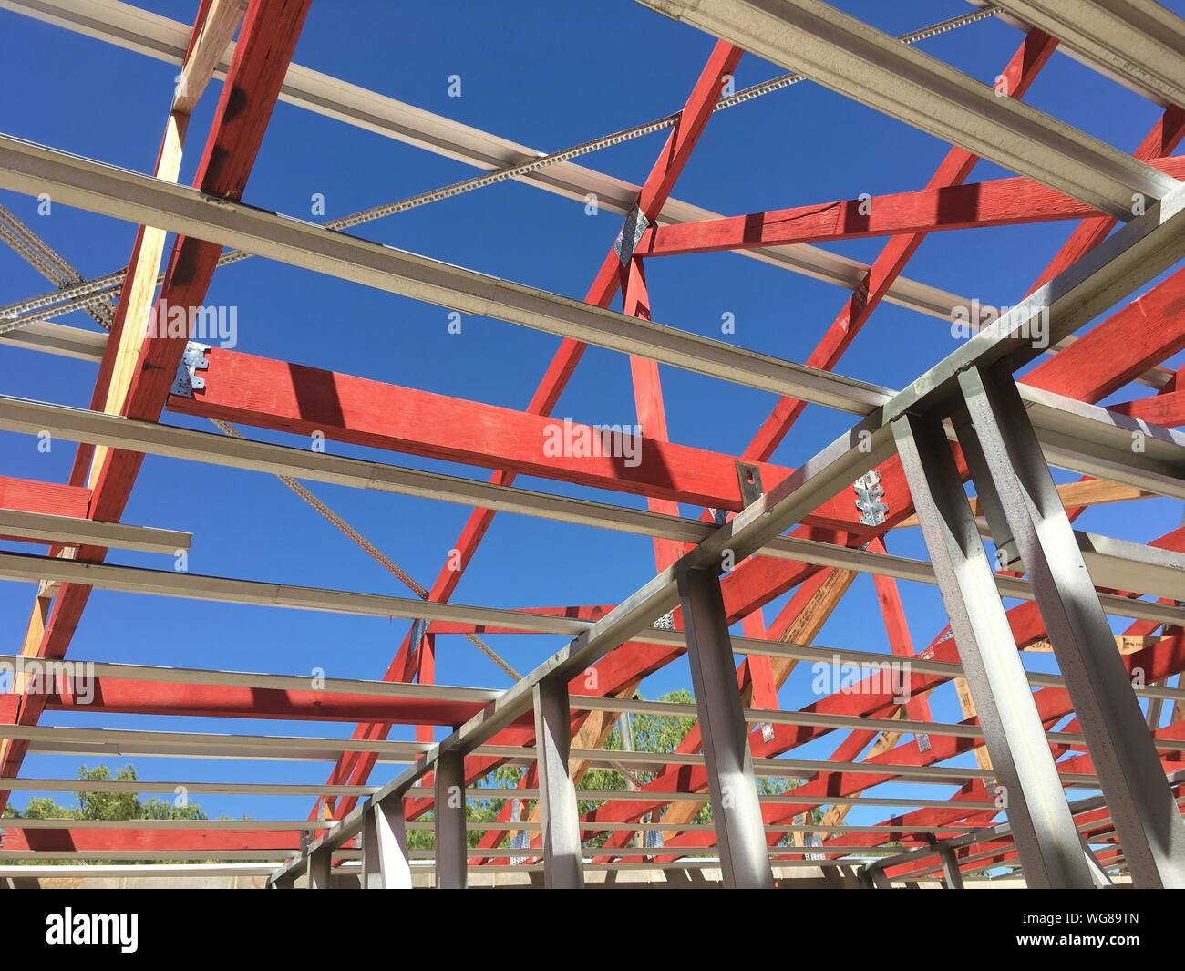 Red Metal Beams High Resolution Stock Photography and Images - Alamy